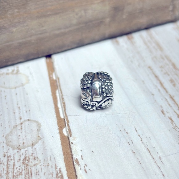 Pandora | Jewelry | Pandora Great Shape Vineyard Wine Grapes Vino Leaf ...